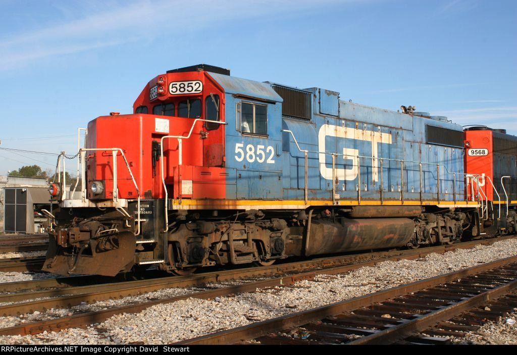 GTW GP38-2 5852